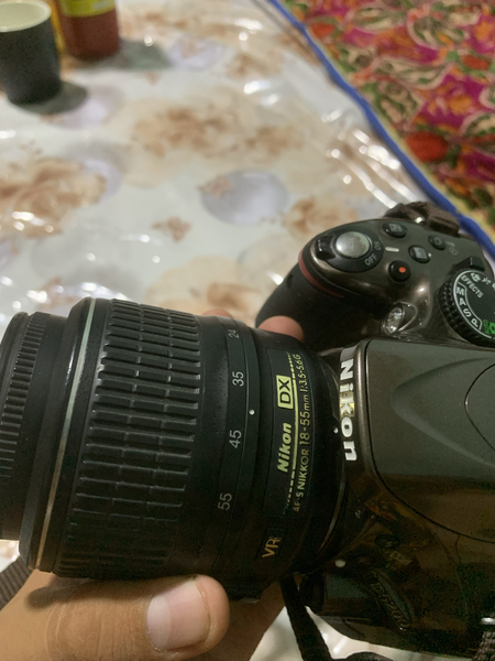 Nikon 5200 CAMERA