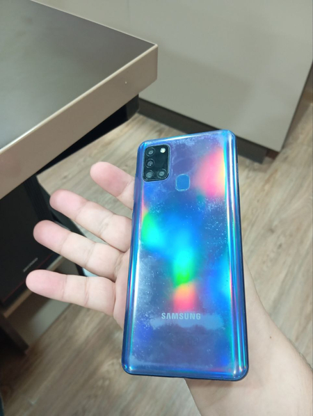 Telefon sotiladi
