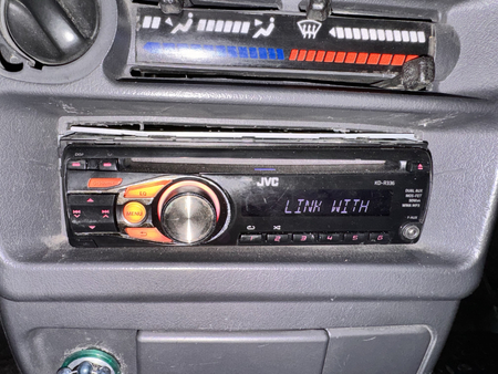 Продам мафон Jvc indonesia KD-R326 Bt