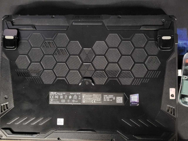 ASUS TUF A15 Ryzen 5 4600 / GTX1660Ti 6GB