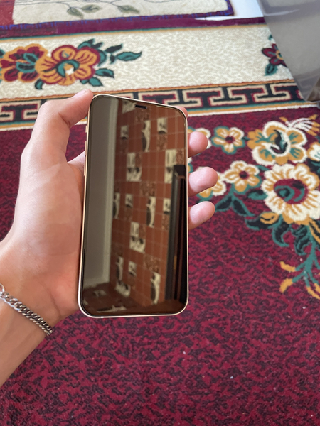 Iphone 12 oq svet