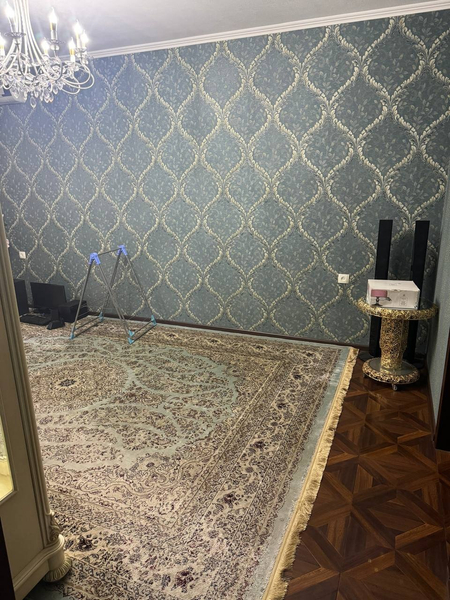 Продаётся 3/3/5 Буюк ипак йули (Горького метро)