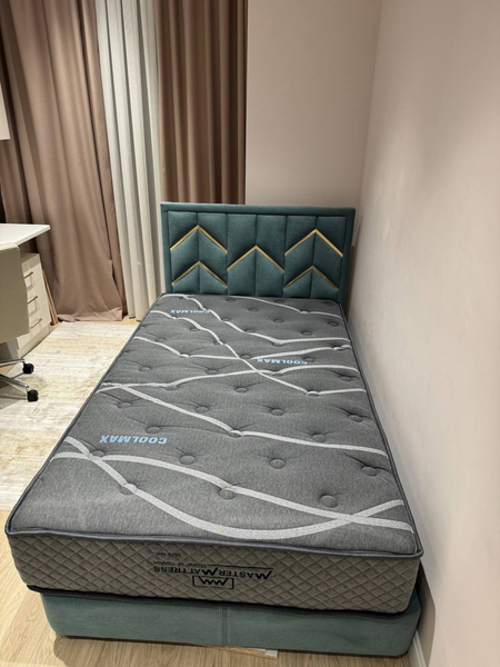 Spalny mebel soriladi / divan