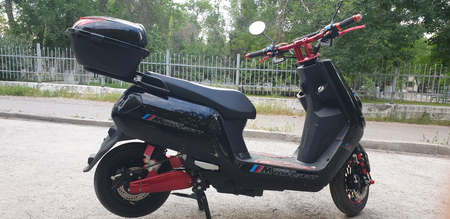Skuter Kafolati bor