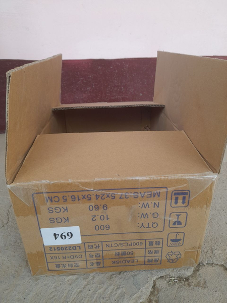 Karton korobka sotiladi 122x41 sm donasi 2,000