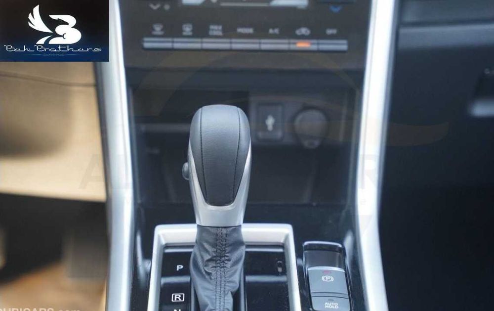 MITSUBISHI XPANDER 1.5L   7- местный с полными опциями модель