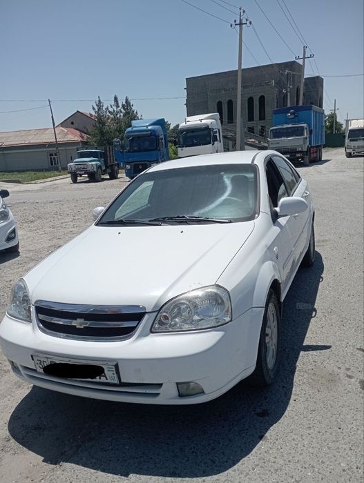Chevrolet Lacetti Sotiladi