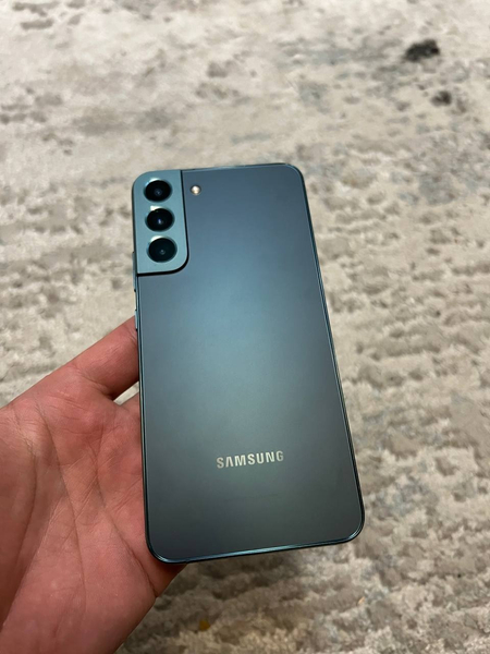 Samsung galaxy S22 +