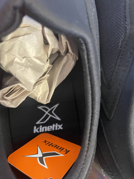 Мужские кроссовки Kinetix 43р