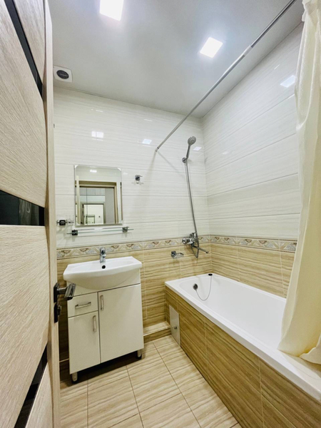 Аренда Шота Руставели Новостройка 3/2/8 новый Евролюкс. Apartment.