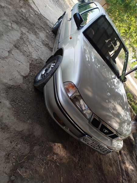 Daewoo Nexia1 holati a'lo