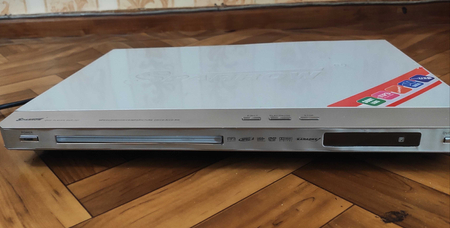 Продам  б/у три DVD Players на запчасти. Общая сумма 100.000