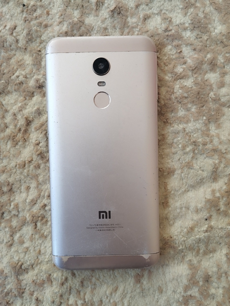 Redmi 5 plus sotiladi