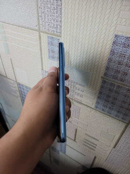 Samsung Galaxy A72 сотилади