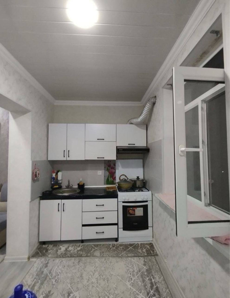Срочно!!! Продам Юнусабад-17 2/2/5 балкон 2*6