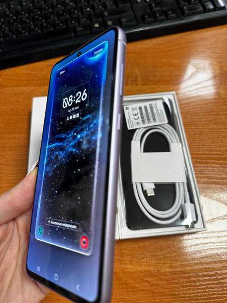 Samsung 21 FE-256Gb