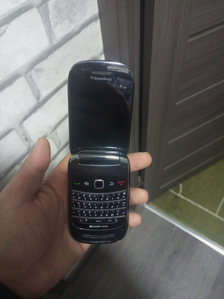 Прдаётся blackberry 9670 perfectum в отличном состоянии