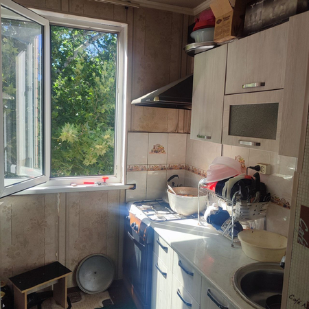 Чиланзар 23 квартал 2/4/5 Кирпичный дом 54м², смежка, балкон 2*6