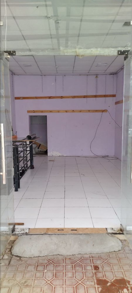 Продается магазин ТТЗ 28кв.м + подвал 28.кв.м,отличная локация