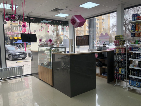 Оборудование кофейни, мебель и витрина. Продаю Срочно