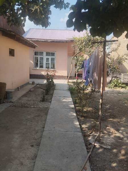 Зудлик Билан ховли