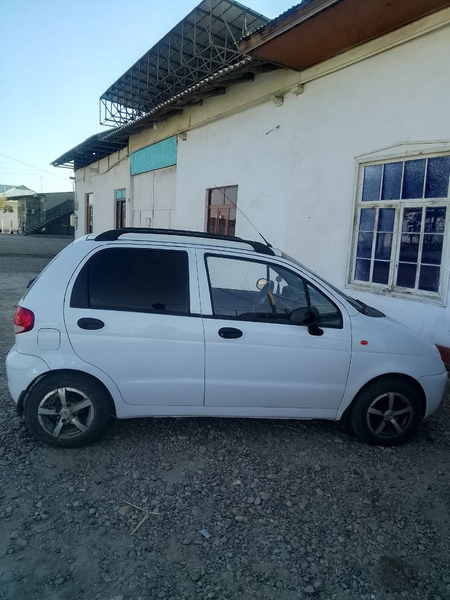 Matiz sotiladi 2009 yil metani bor 2022 yil qoʻyilgan
