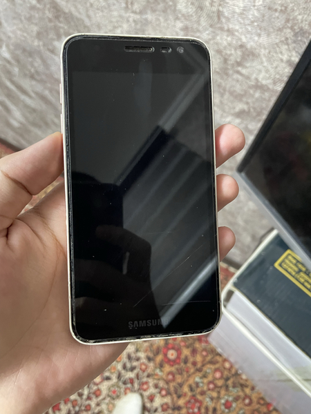Samsung galaxy J4