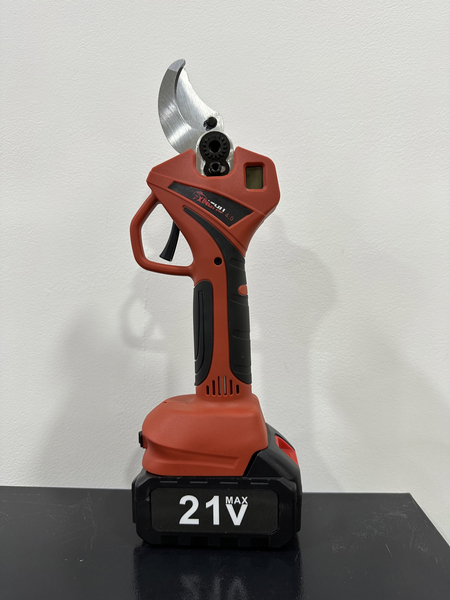 Секатор аккумуляторный 21в