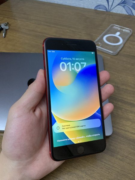 iPhone 8 Plus, в идеальном состоянии!