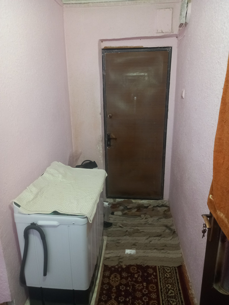 2 xonali dom srochna sotiladi