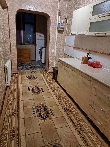 Мирабадский район Куйлюк Массив 1 3/4/4 с ремонтом 72м²