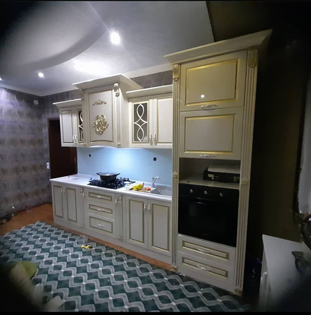 Кухинние гарнитурлари сотилади