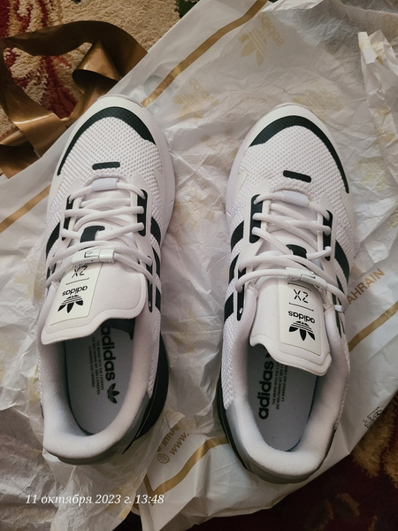 Оригинал кроссовка Adidas размер 43