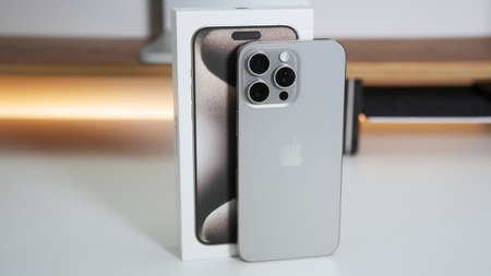 Продается Iphone 15 Pro Max - Natural Titanium 256. 99%  цикл 104