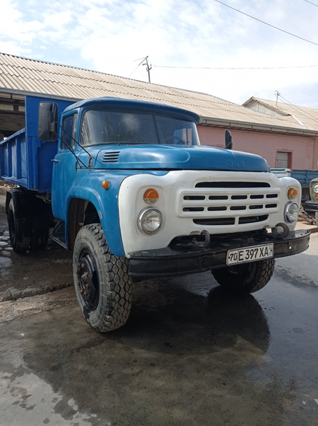 ZIL Selxoz yili 1987