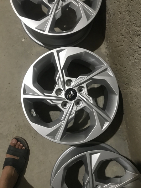 Диска балон сотилади Hunday elantra