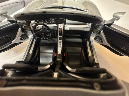 Porsche Carrara GT AutoArt Millennium 1:18