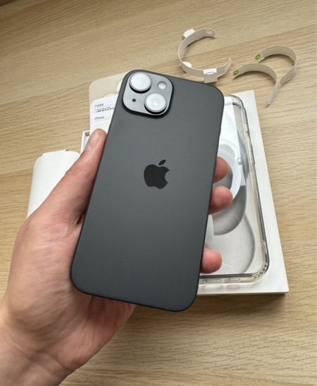 iPhone 15 yangi idealni
