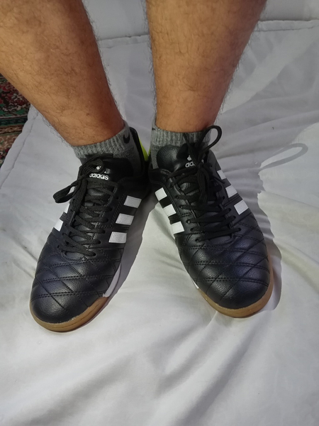 Adidas futzalkalar satiladi