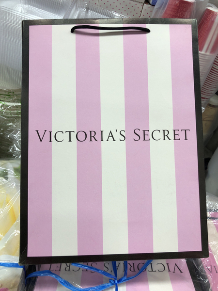 Voctoria secret karobka paketlari