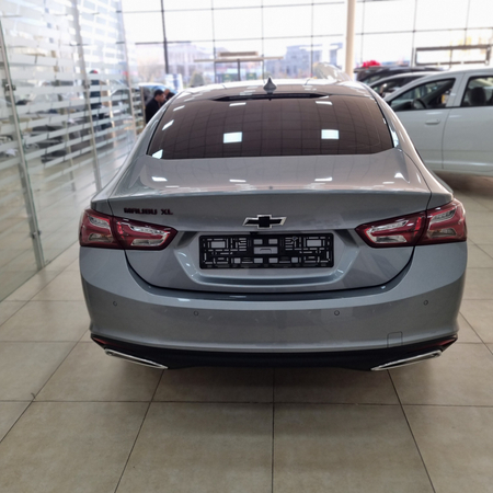 Malibu XL 9AT LTZ Grey