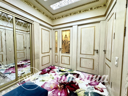 Срочно Продается 4 ком квартира Яккасарайский район