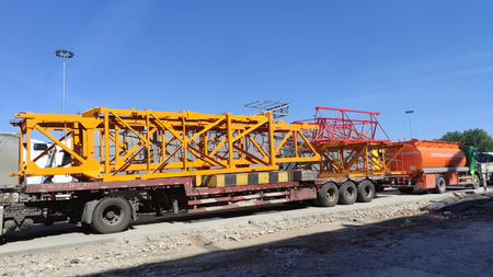 SANY 6.8.10 T Kranlar bor