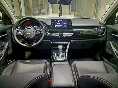 Kia seltos sotiladi