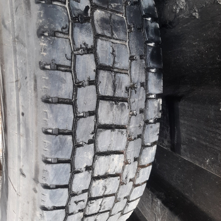 Продаётся Грузовая шина с диском 315/80r22.5