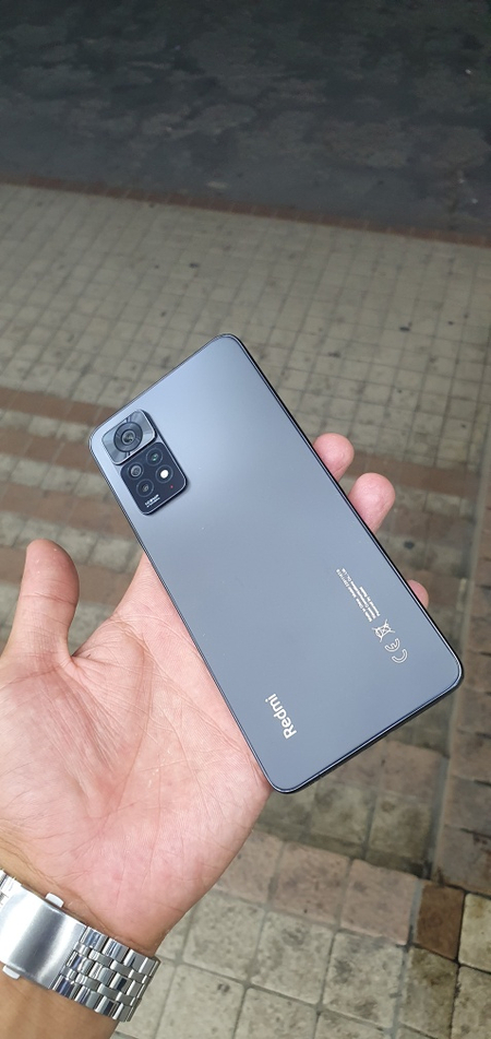 Redmi note 11 pro 8+4/128 qora rang ideal xama joylari radnoy sotilvo