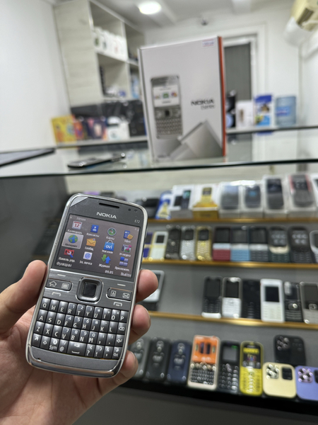 Nokia E72 Оригинал