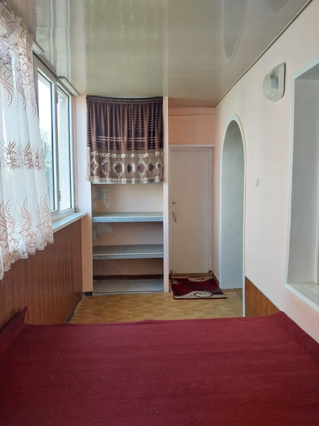Микрорайон Арк ёнидаги домдан 3хоналик квартира ижарага топширилади