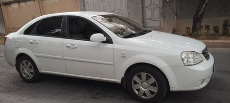 Lacetti 2012 1.8 srochniy sotiladi