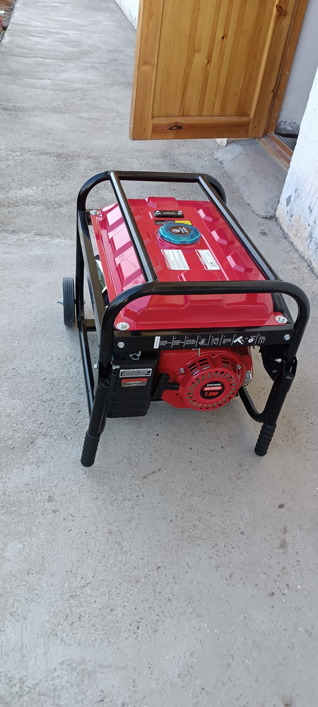 3,5kw Divijok sotiladi  ! Xolati yangi benzin va gazda ishlaydi